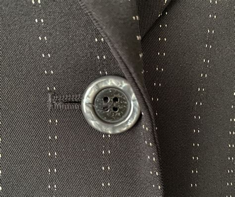 4 Positioning Points For Perfect Button Placement The Daily Sew
