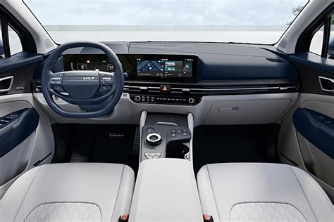 새롭게 연식변경된 기아 2025 스포티지 변경점 비교 가격 제원 옵션 디자인