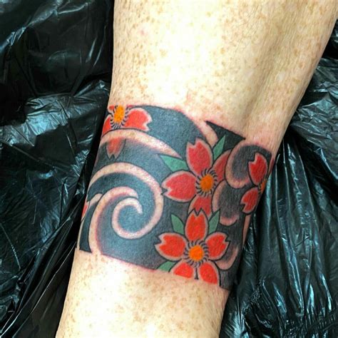 10 Best Floral Armband Tattoo Ideas That Will Blow Your Mind