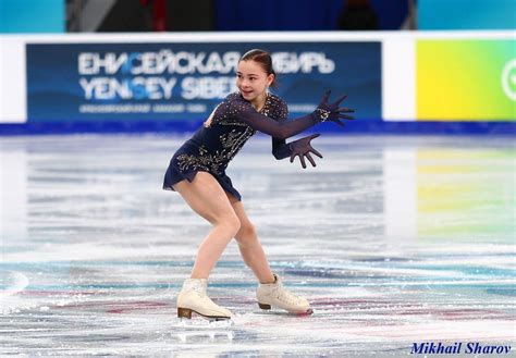 Pin Di Figure Skating Gallery Su Sofia Samodelkina
