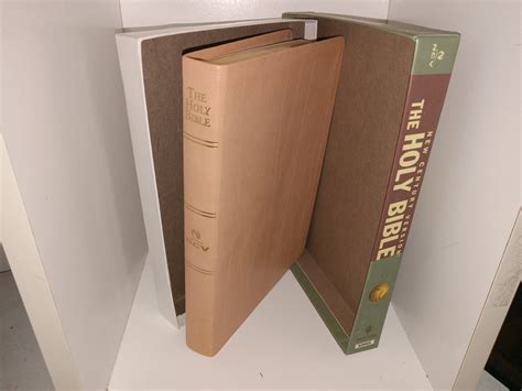 The Holy Bible New Century Version Bonded Leather 1991 Eborn Books