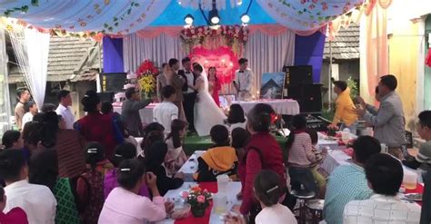 รวมรูปภาพของ เจ้าบ่าวล่มวิวาห์ สาดไวน์ ฟาดแก้วทั้งแผง แขกช็อกก่อนวงในเฉลย ทำเพราะปกป้องเจ้าสาว