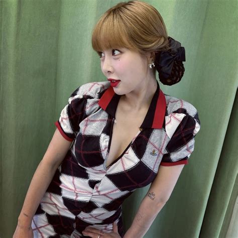 후끈화끈 연예인 사진 화보 헉스