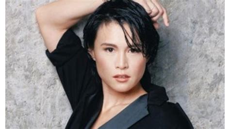 Баща дава 180 милиона долара за да омъжи дъщеря си лесбийка Всичко за жената