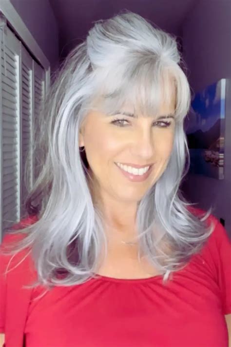 Best Colors To Wear With White Hair So You Look Marvelous Beautiful Life