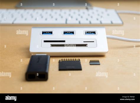 Silver Usb 3 0 Extender With Universal Memory Card Slots Hub SD Card Mini SD Card CF Card