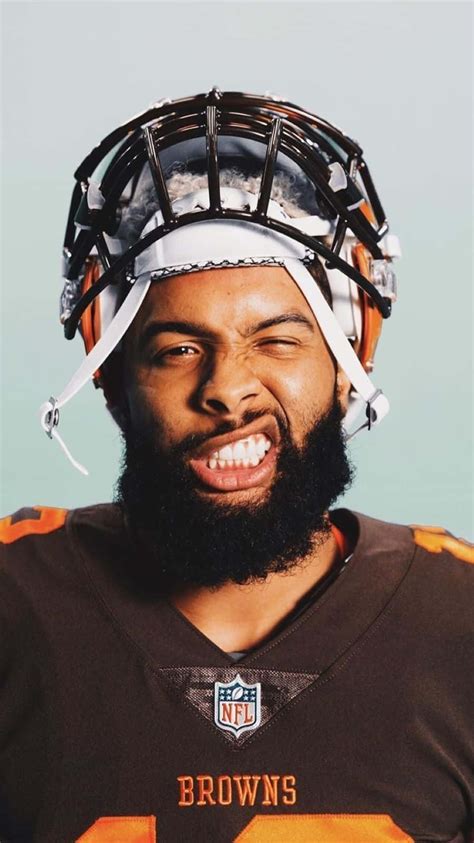 Download Cleveland Browns Player Expressive Helmet Wallpaper