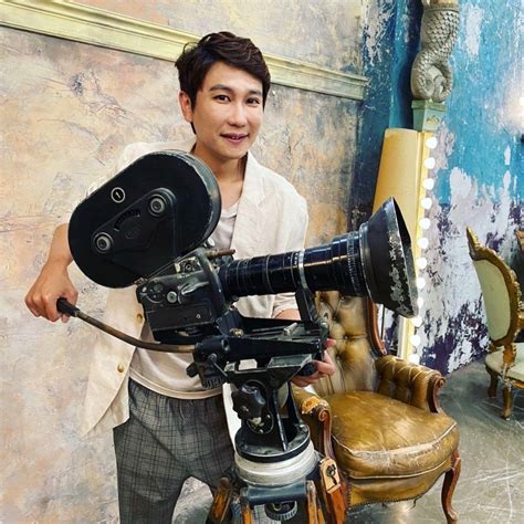 胡康星鳳凰藝能股份有限公司