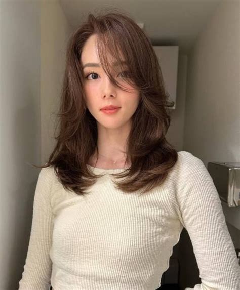 40 Side Swept Bangs Hairstyles Trending In 2024 In 2024 Bangs With