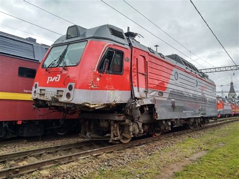 Электровоз РЖД 2ЭС4К после аварии случившейся 28 июля 2020 года