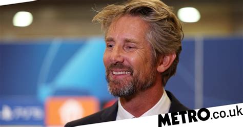 Edwin Van Der Sar Responds To Man Utd Return Links Football Metro News