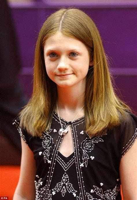 Harry Potter Star Bonnie Wright 28 Displays Her Sensational Physique