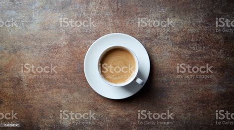 소박한 돌 배경에 커피 한 잔 맨 위 보기입니다 공간을 복사합니다 0명에 대한 스톡 사진 및 기타 이미지 0명 마실 것 바로 위 Istock