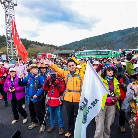 香格里拉属都湖至尼汝徒步赛吸引众多徒步爱好者参加 文旅头条