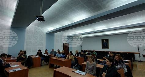 Кметът на Свищов обсъди с директори на социални и образователни институции политиката на