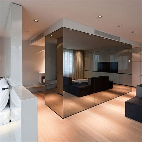 Mirror Cladding