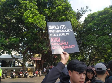 Tak Puas Pelaksanaan Ppdb Mahasiswa Dan Pemerhati Pendidikan Geruduk