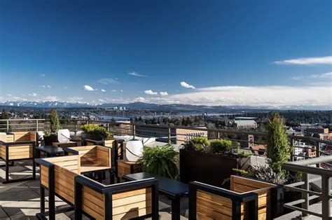 The 7 Best Rooftop Bars In Seattle You Have To Visit 2023