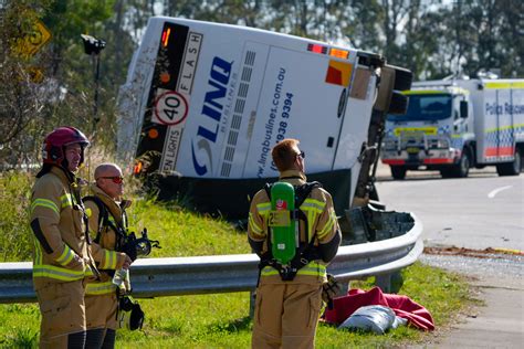Bus Carrying Wedding Guests In Australian Wine Region Crashes And Rolls Killing 10 And Injuring 25