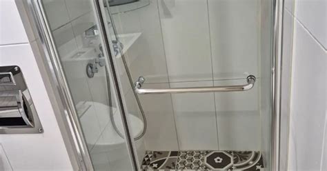 여러업체가 있었는데 신경써주시는 느낌이 들어서 계약하게되었습니다 전날 연락와서 미리 이것저것 물어보셨고 야무지게 해