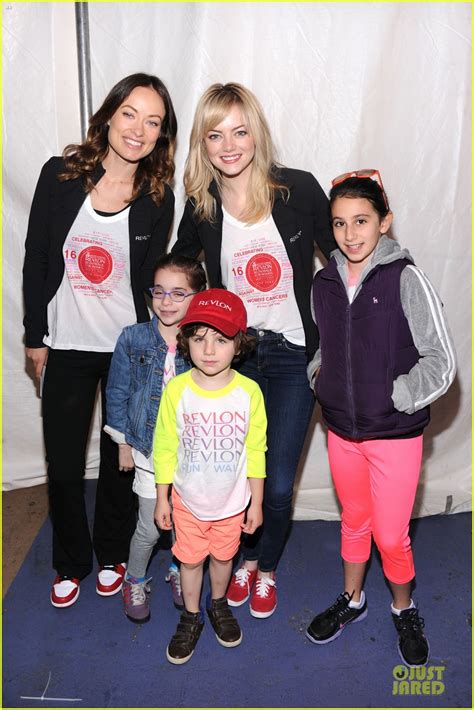 Photo Emma Stone Olivia Wilde Eif Revlon Run Walk For Women Hosts 03