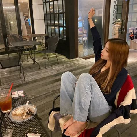 H Yaaa Threads Say More