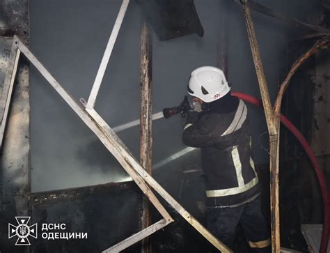 Росіяни вночі атакували Одещину безпілотниками у ДСНС показали наслідки