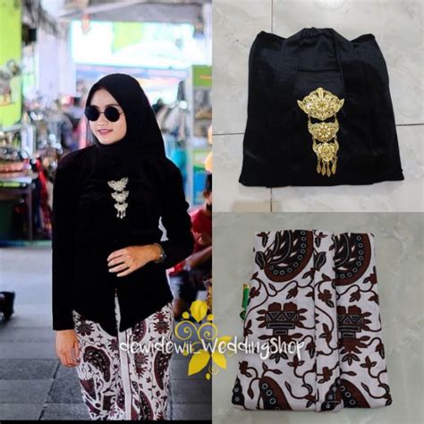 Jual 1 Set Kebaya Kutubaru Jarik Instan Motif Sido Asih Gede