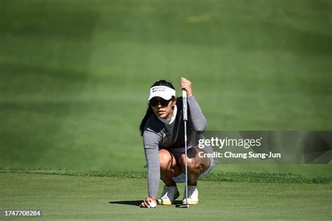 Alison Lee Of The United States Lines Up A Putt On The Ninth Green News Photo Getty Images
