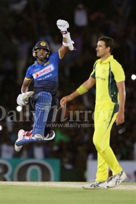 Dilshan Scores 42 In His Final Odi Breaking News Daily Mirror