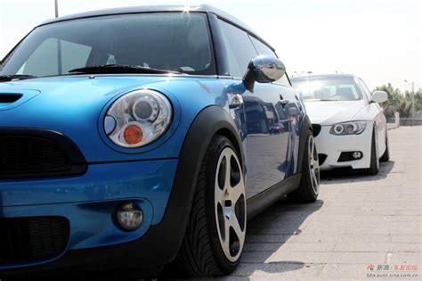 Girl Sexy And MINI Cooper