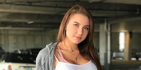 10 Things You Didnt Know About Elizabeth Zaks