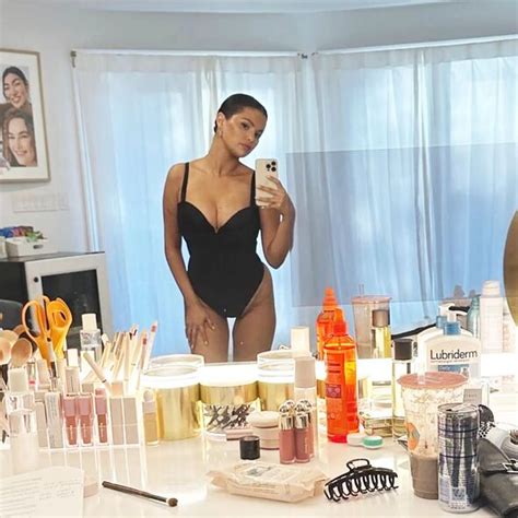 Selena Gomez reflects on changing body image as she shares bikini throwback snap - Celebrity ...
