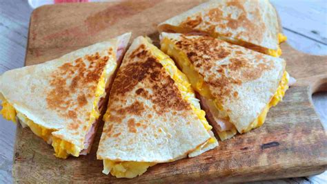 Quesadillas De Queso Comida Mexicana