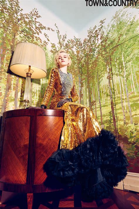 Inventing Anna Star Julia Garner Covers Town And Country Magazine Tom