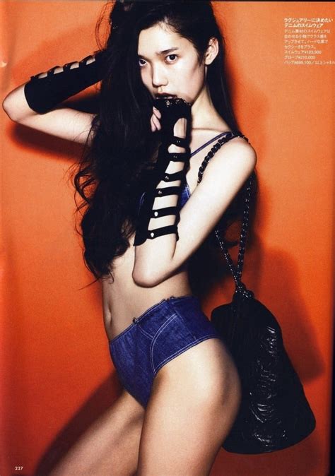 Tao Okamoto Body
