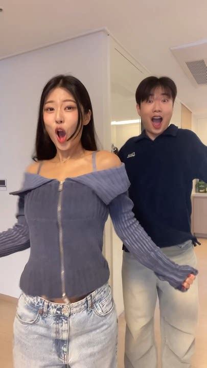 꽁꽁 얼어 붙은 거실 위로 고양이가 걸어다닙니다🐈🐈‍⬛ Youtube