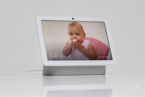 Nest Hub Max Hands On With Googles First Smart Display With A Camera The Verge