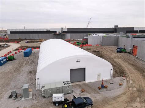 Overcoming Challenges With Temporary Construction Enclosures