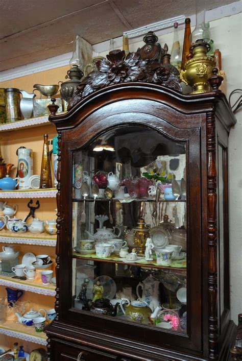 Шкаф горка старинный 77 фото фото картинки и рисунки скачать бесплатно