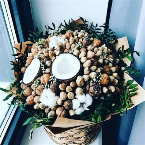 Купить букет из сухофруктов и орехов Заказать с доставкой на