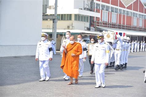 กองทัพเรือจัดพิธีเคลื่อนร่าง ว่าที่ นาวาตรี พลรัตน์ สิโรดม ไปประกอบพิธีทางศาสนา ณ วัดศรีเอี่ยม