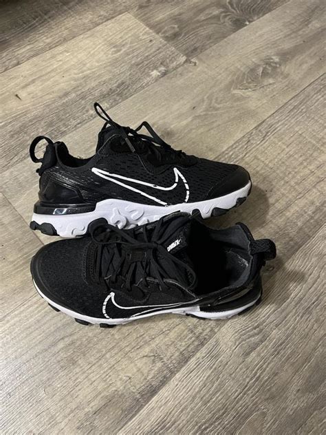 Продам женские кроссовки Nike React — ціна 1999 грн у каталозі Кросівки Купити жіночі речі за