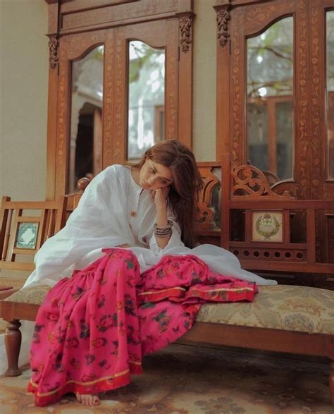 𝐐𝐮𝐧𝐨𝐨𝐭 𝐀𝐥𝐢 Photoshoot Ideas In Sharara Sharara Poses At Home Heritage Chic Embroidered Wrap