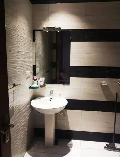 Continental Girls Hostel Near Ucp Lahore