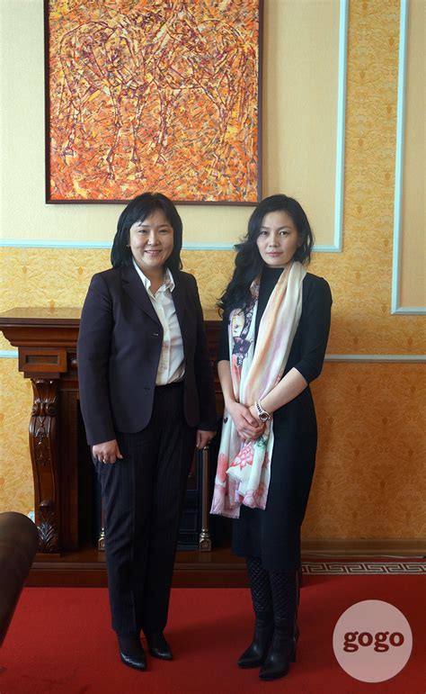 Жүжигчин Р Анхнямыг Гадаад хэргийн дэд сайд Н Оюундарь хүлээн авч уулзлаа