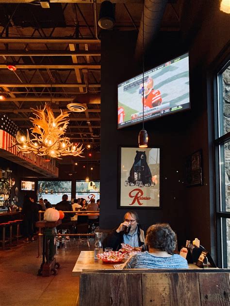 Redmond Wa Restaurants Open For Takeout Curbside Service And Or