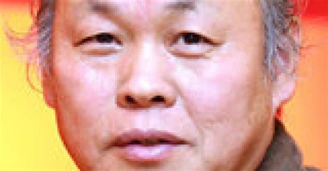 단독 뺨 때리고 베드신 촬영 강요 김기덕 감독 여배우에 피소 단독 뺨 때리고 베드신 촬영 강요 김기덕 감독 여배우에 피소