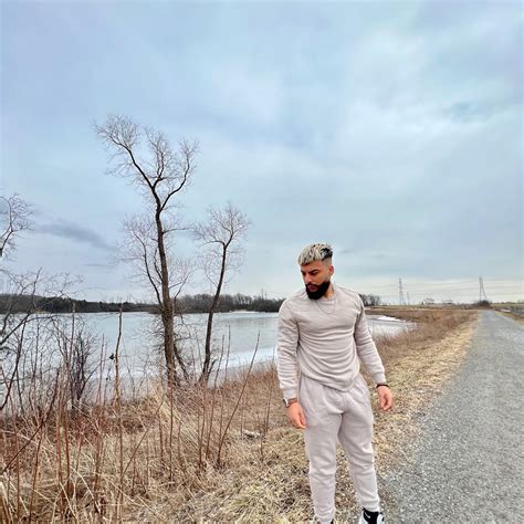 Abdullah Shakeel Youtube