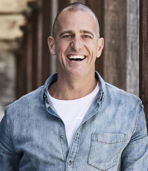 Ed Halmagyi Plateformate